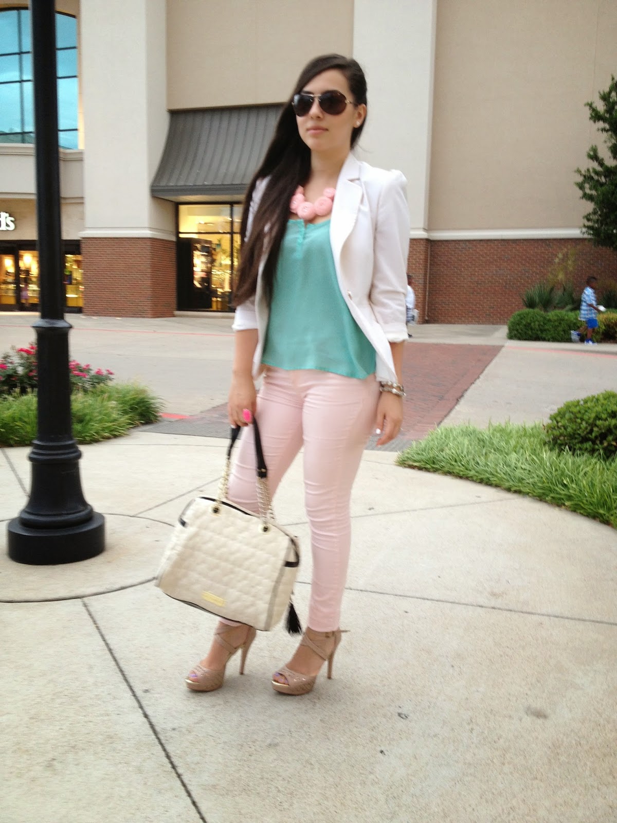 Glamour by aurora: MACARONS INSPIRED OUTFIT