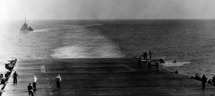 U.S. Navy Aircraft History: Carrier Plane Guard by Helicopter