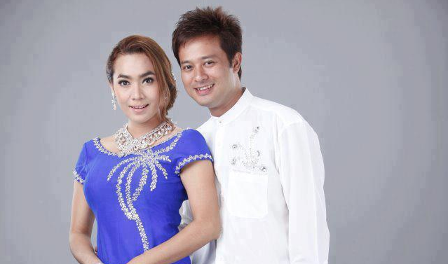 Myanmar: Moe Hay Ko & Pyay Ti Oo with Typical Traditional Costume of ...