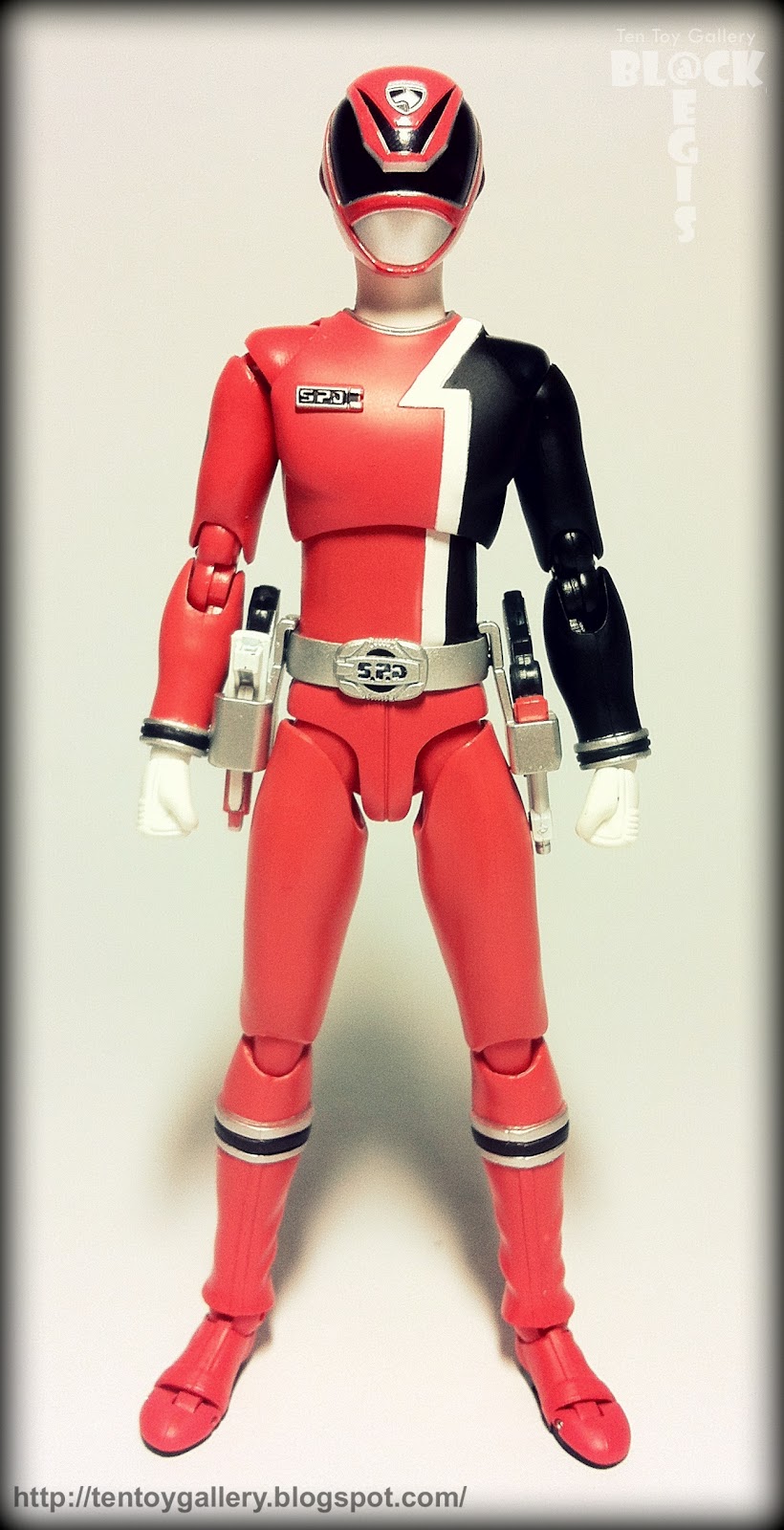 Ten Toy Gallery: Review: S.H.Figuarts Deka Red