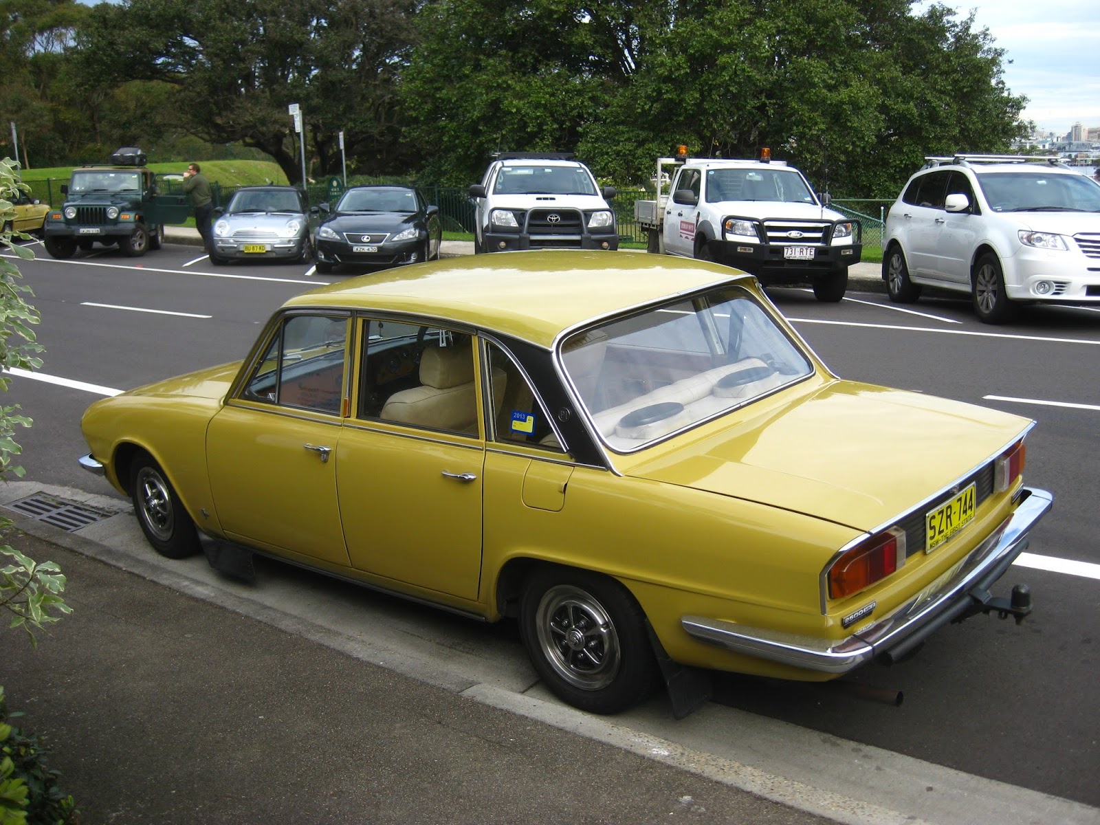 Aussie Old Parked Cars: 1973 Triumph 2.5 PI Mark 2 O/D
