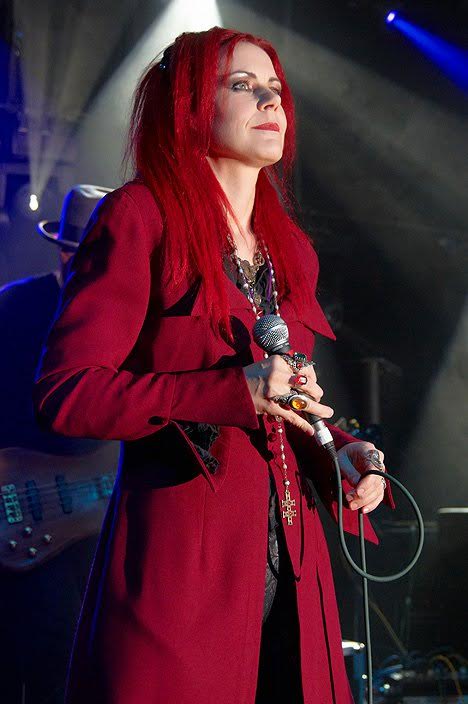 Dark Entries English: Monica Richards: I always felt out of step with ...