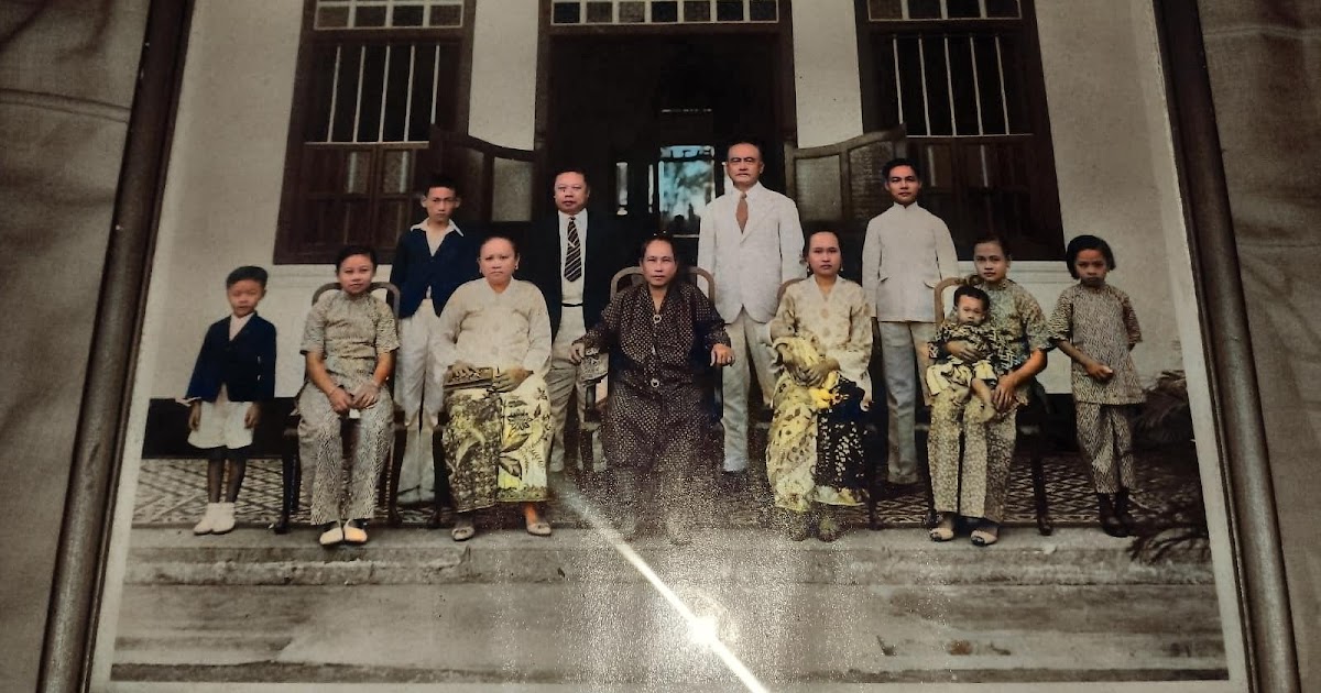 Singapore Tombstones Epigraphic Materials 新加坡墓碑铭集录: Tan Hup Swee's Family