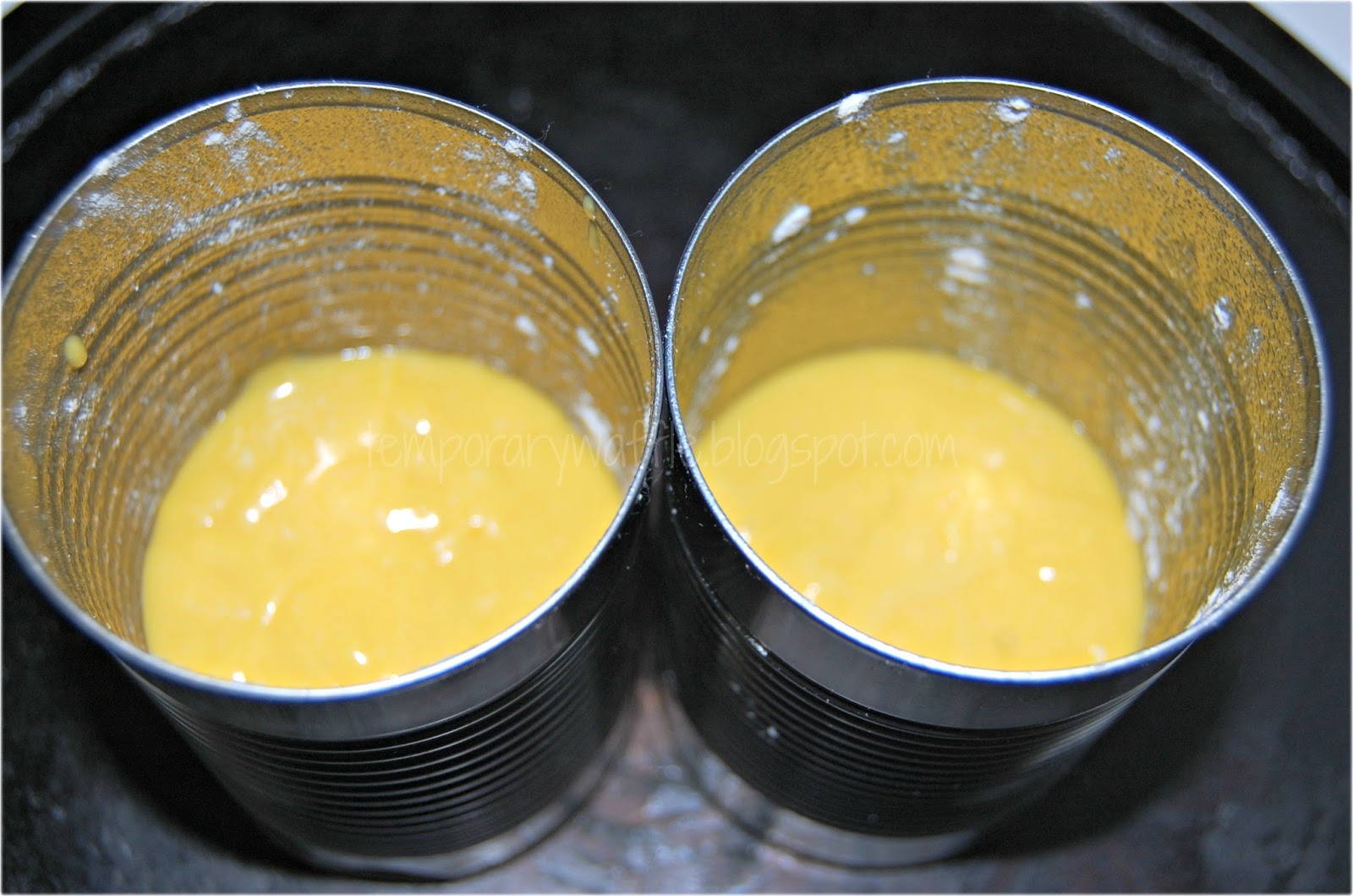 Temporary Waffle: Baking Cake In A Tin Can