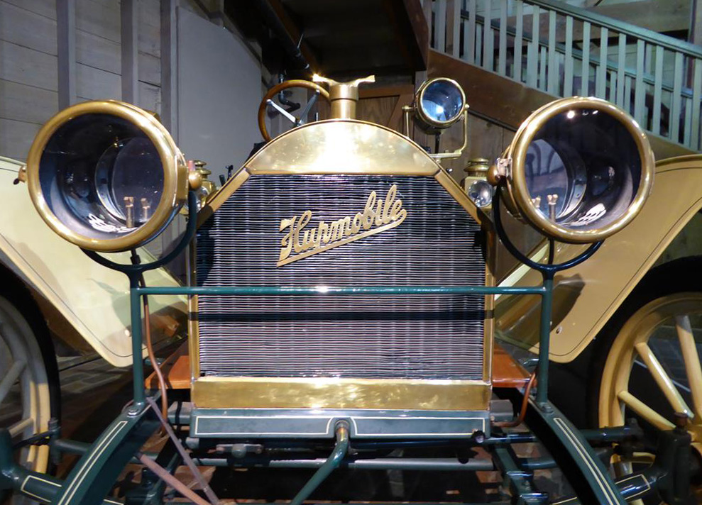 American Auto Emblems: HUPMOBILE