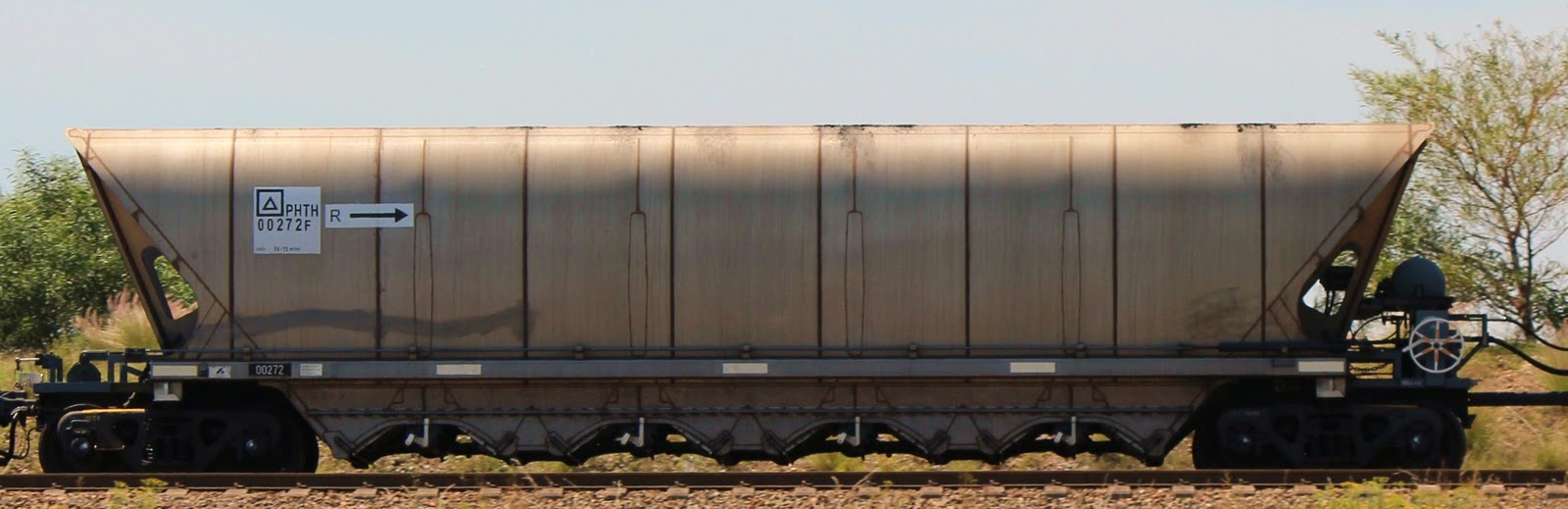 rusted2therails: Hunter coal hoppers pt5