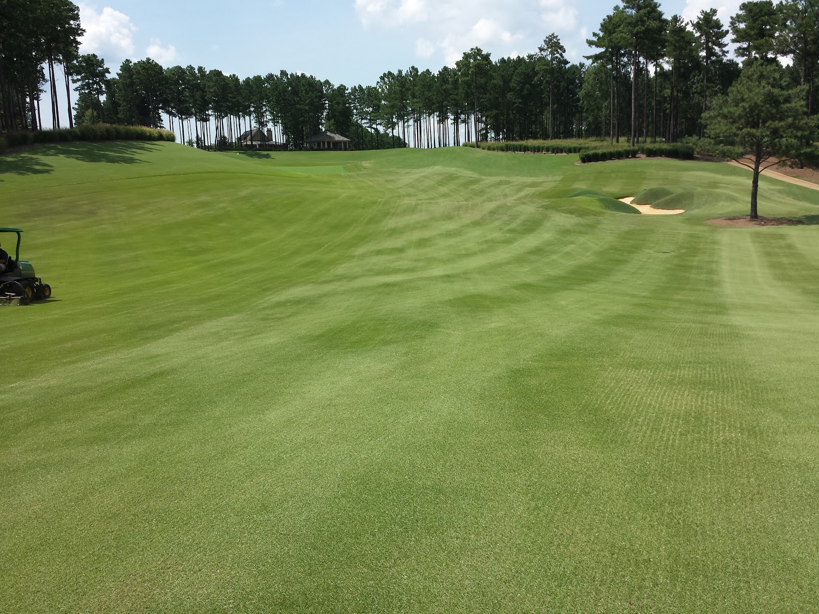 The Creek Club Golf Course Maintenance: Wiedenmann verticutting Zorro ...