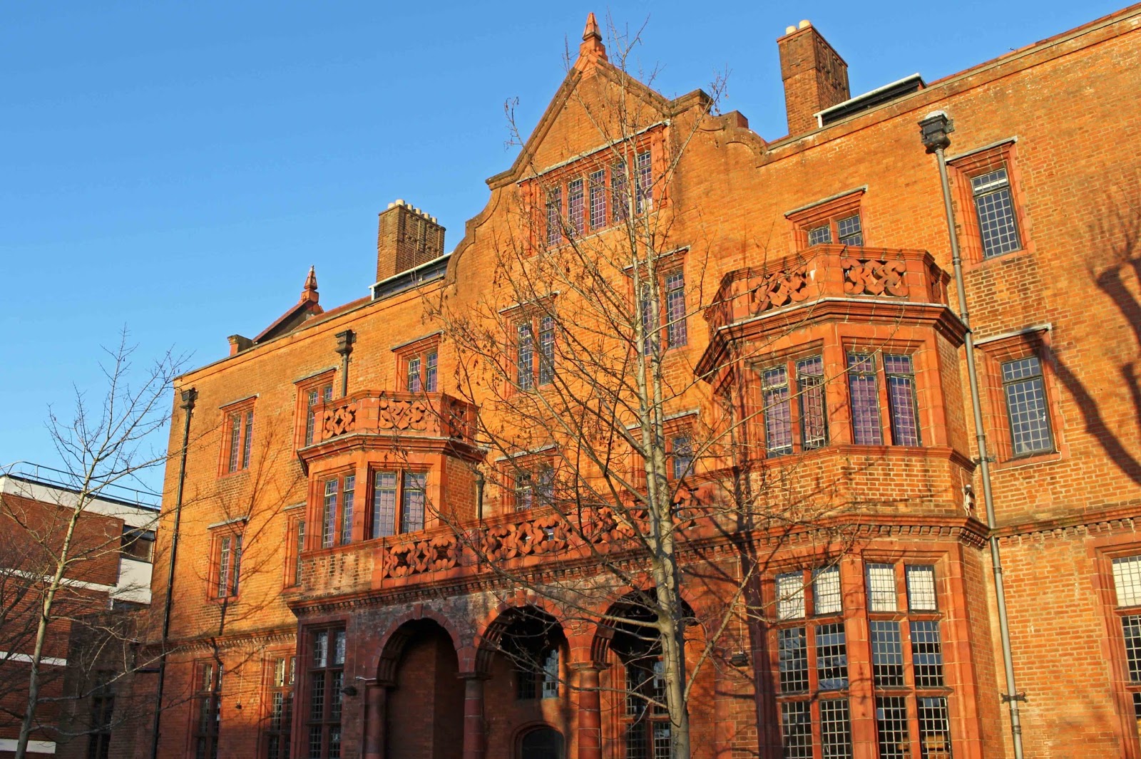 sconzani: Cardiff: Aberdare Hall