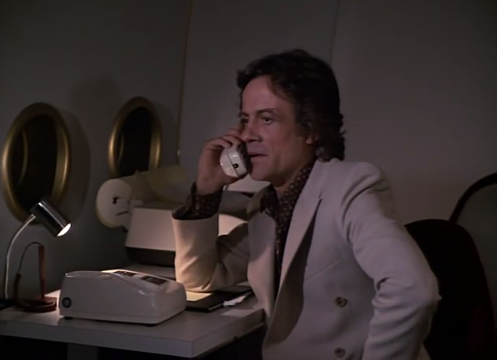 Cult-TV Movie Review: Starflight One: The Plane that Couldn't Land ...