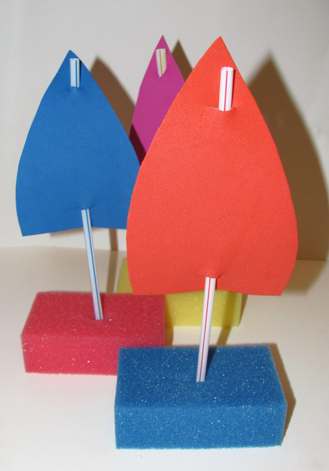 itmom: Bathtime Fun!! Sponge Boats.