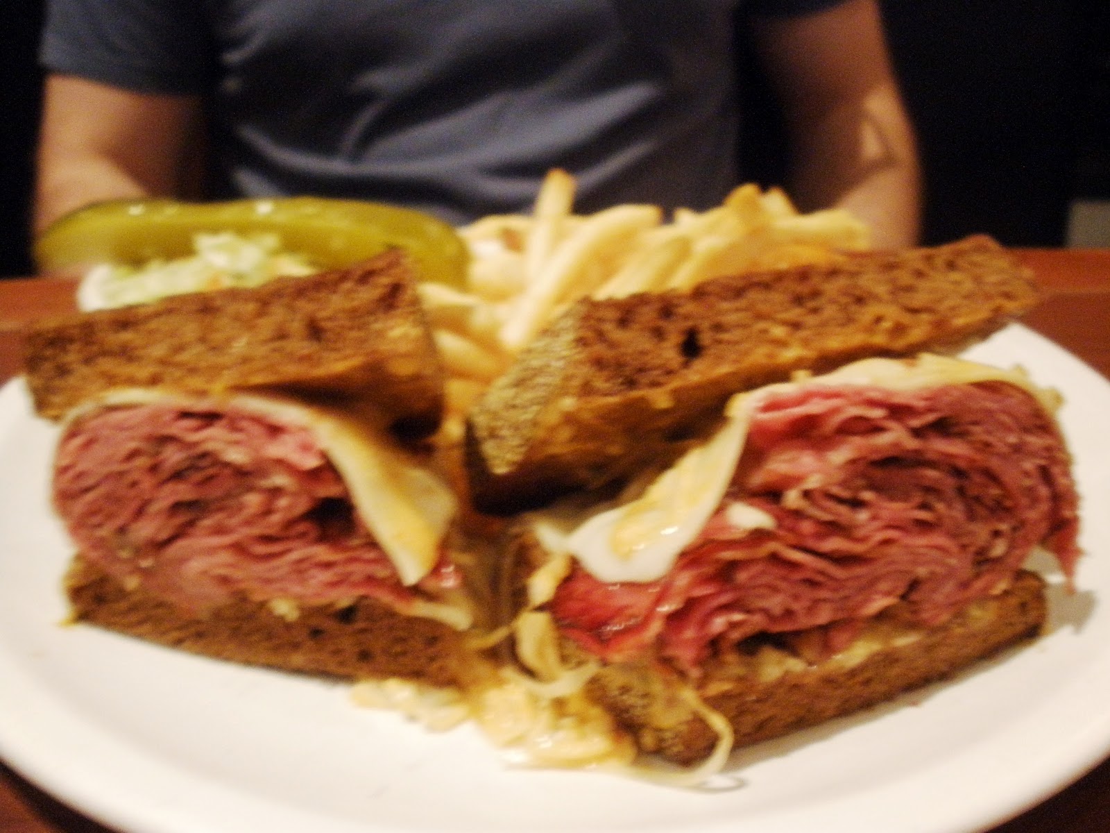 Hungry Panda: Lunch at Reuben's Deli in Montreal, QC