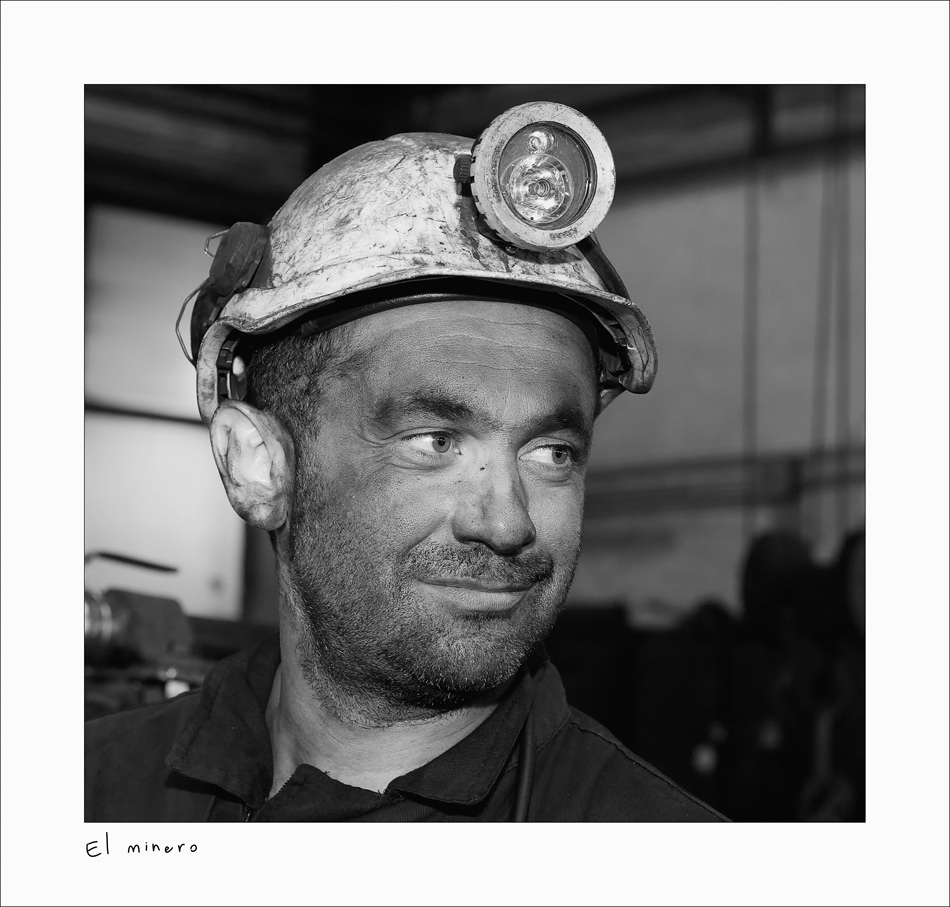 La Colina de las Imagenes: El minero