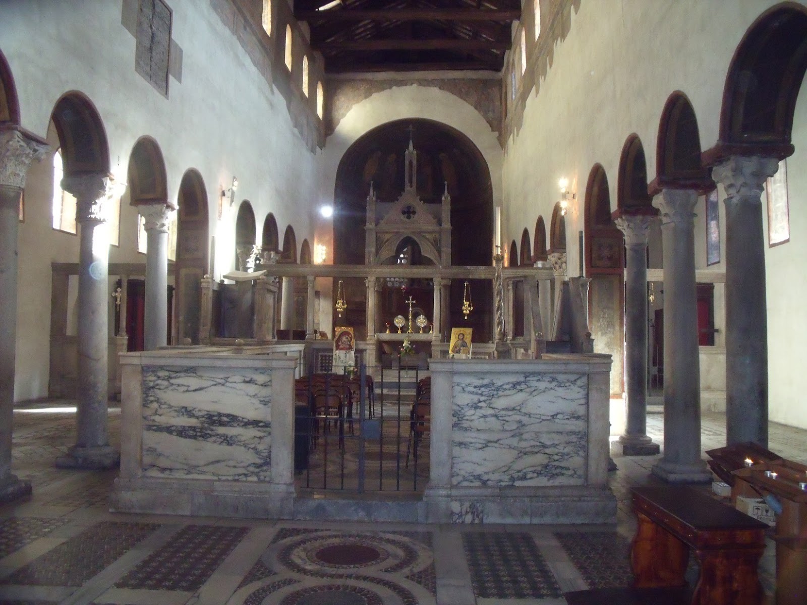 [ROMA] BOCCA DE LA VERITA-CRIPTA DE ADRIANO - ROLKOVIAJES VIAJES DE MOCHILA