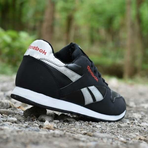 Sepatu Reebok Clasic Warna Hitam [SRC2502] | Omsepatu.com