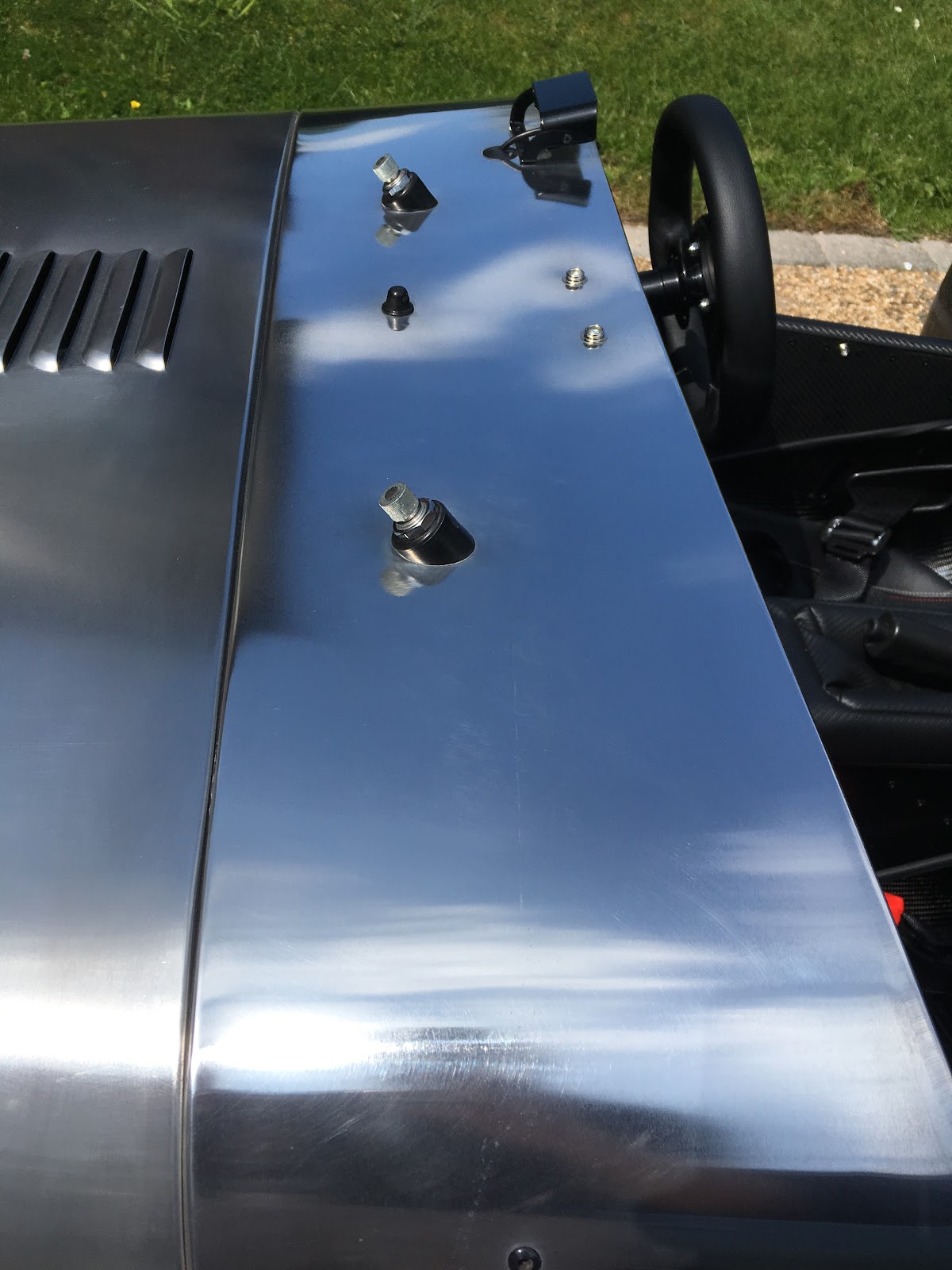Caterham Superlight Twenty Build Blog: Carbon Aeroscreen fitting