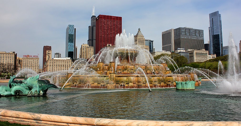 ArchitectureChicago PLUS: Chicago on a Spring Morning: Architecture and ...