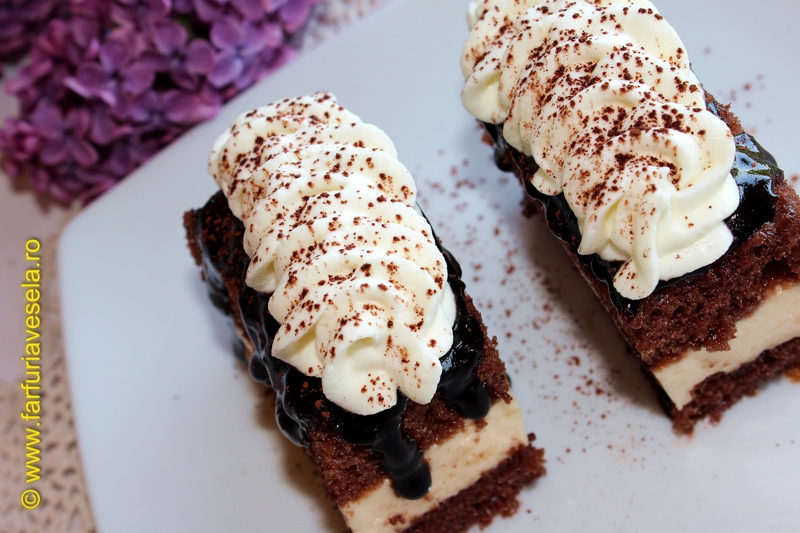 Farfuria vesela: Prajitura cu crema de frisca