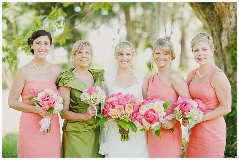Wedding Trends of 2013 - Two-Tone & Ombre Bridesmaids