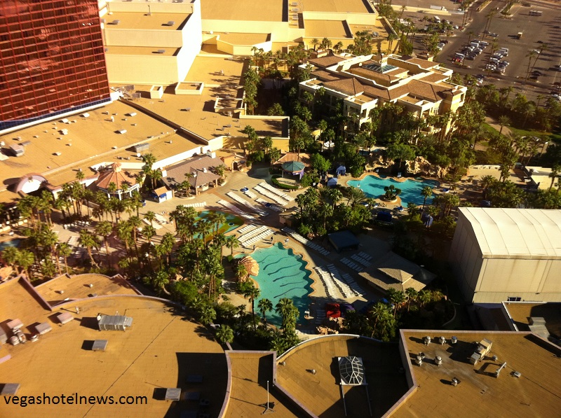 Vegas Hotel News: Rio Pool and Strip View Photos
