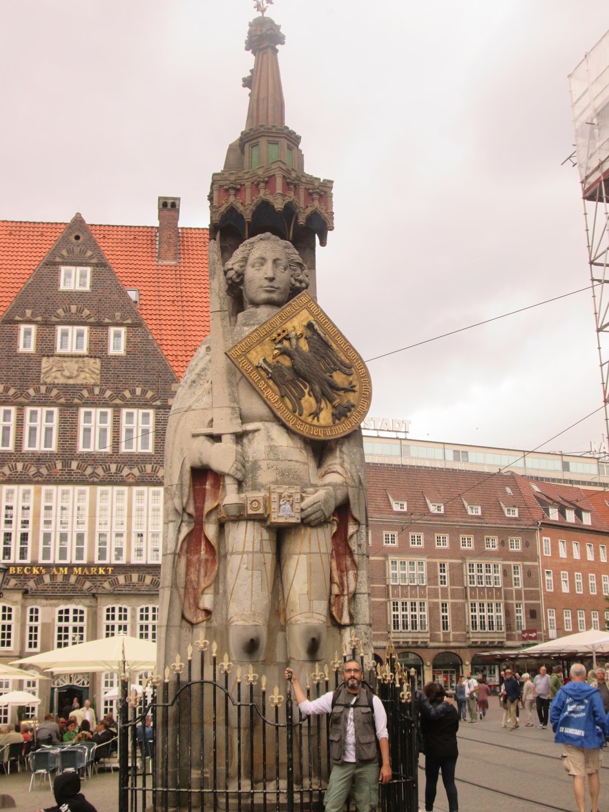 TRAS LAS HUELLAS DE HERÓDOTO. . . : ¿QUIÉN FUE EL CABALLERO ROLDÁN?