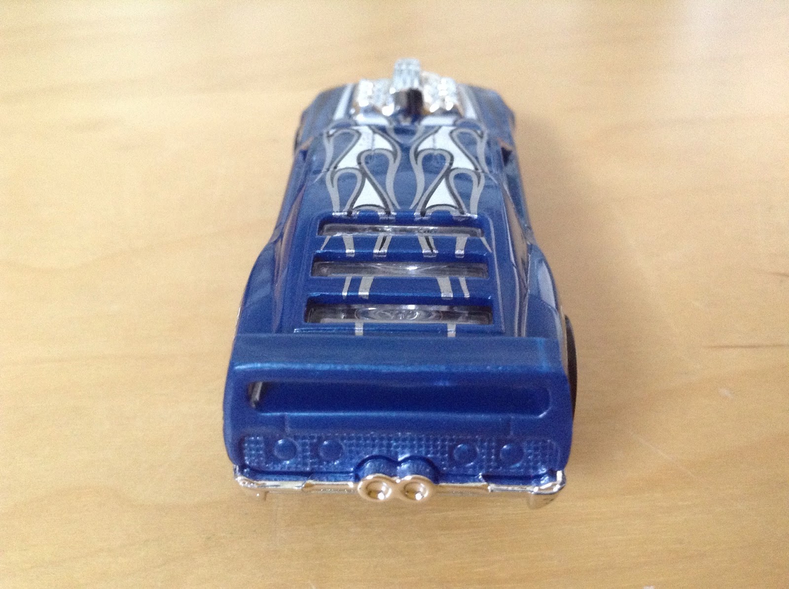 JULIAN'S HOT WHEELS BLOG: Riveted - 2015 HW Road Trippin': K4 Great Ocean Road (Walmart Exclusive)