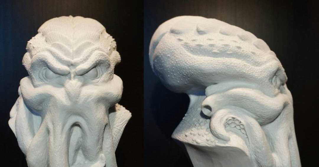 Propnomicon: Cthulhu Fhtagn! Fournier Edition.