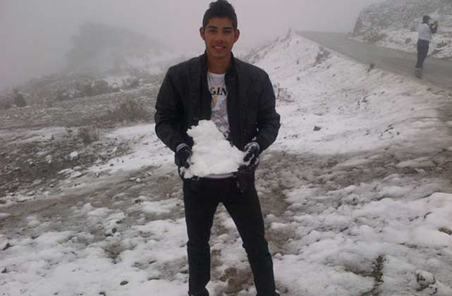 El Parroquiano: Vea a estos turistas tripearse la nieve en Mérida ...