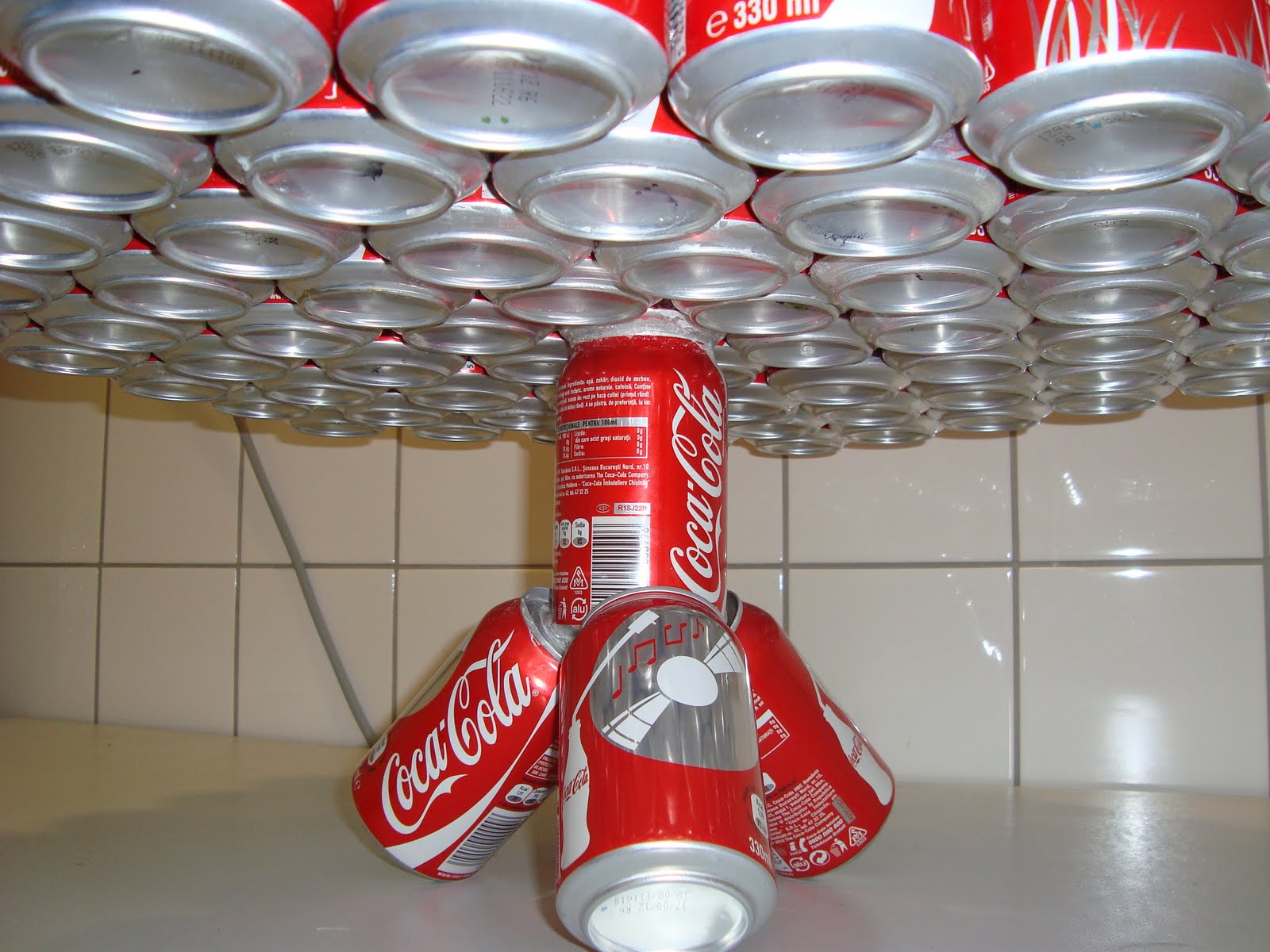 Oh look! A soda can Christmas tree: The finished Coke can Christmas tree