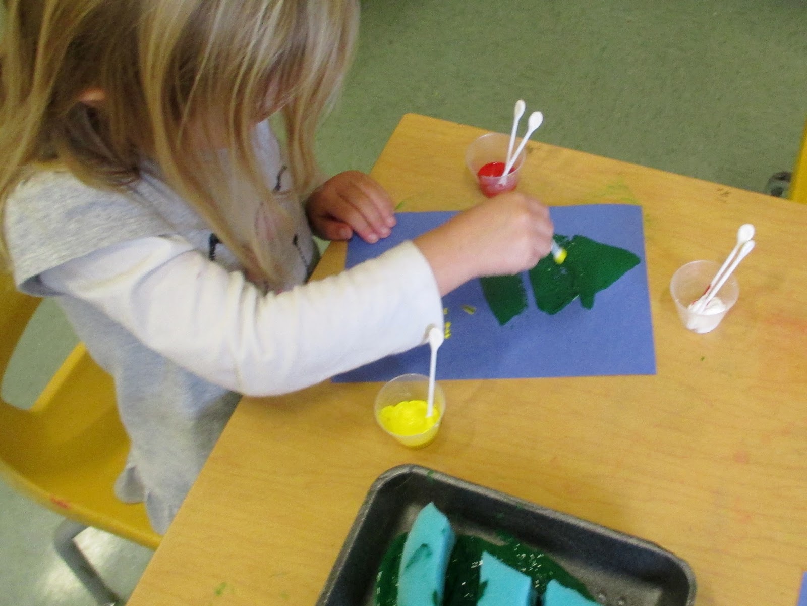 StrongStart: Sponge Painting Trees