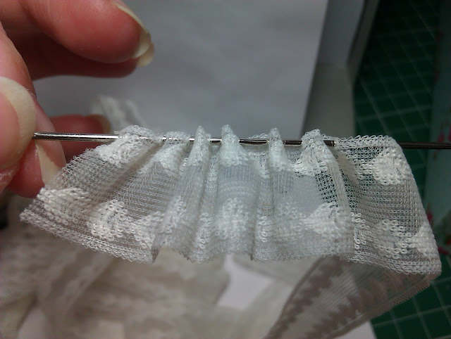 Flower Tutorial - Lace flowers