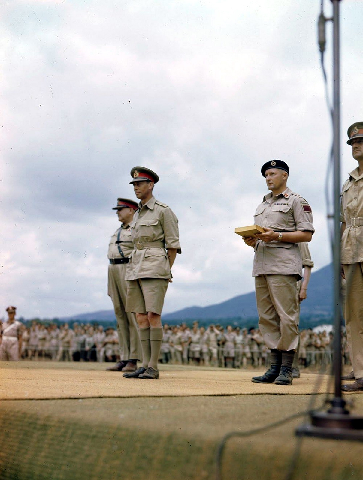 WORLD WAR II BIBLE: King George Half-Dozen During Accolade Ceremony For ...