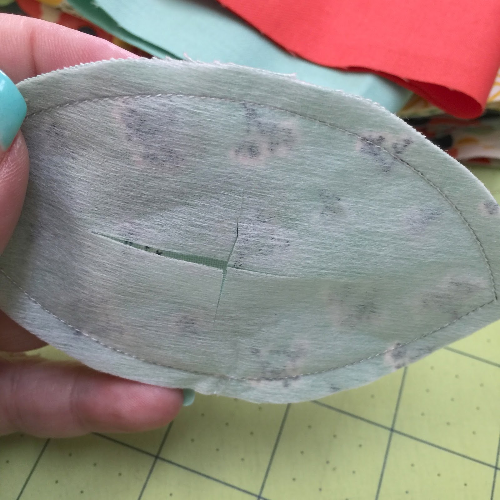 Bee In My Bonnet: Sew Simple Shapes - Tutorial using Pellon for Easy ...