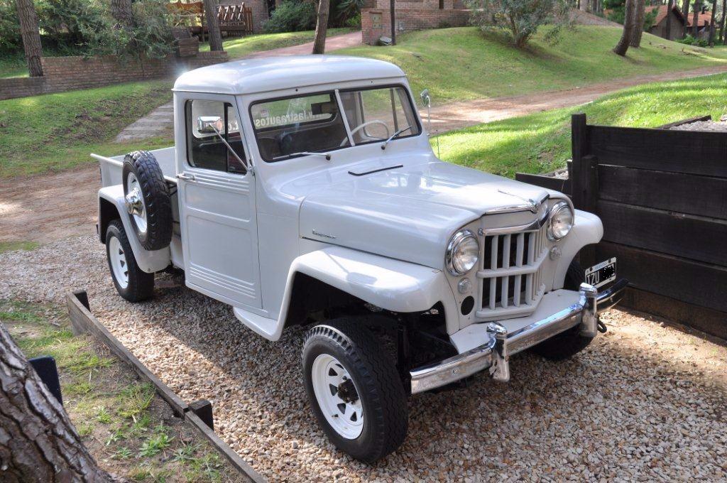 “1000 Recuerdos”: Jeep Ika.