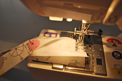 33stitches: Easy Camera Strap Tutorial