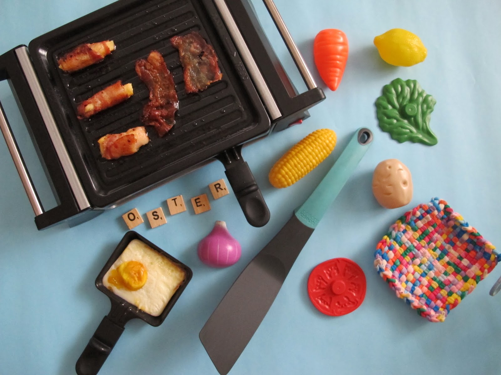 Oster Mini Raclette Grill - ARTSY FARTSY AVA