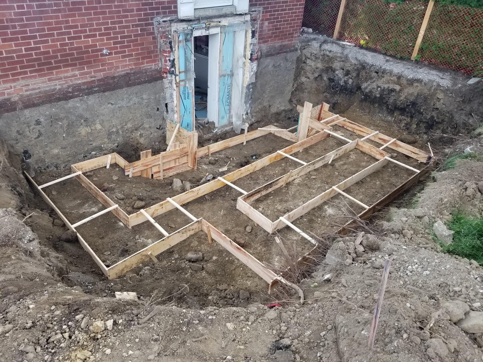 Week 2: Footings and bench pinning