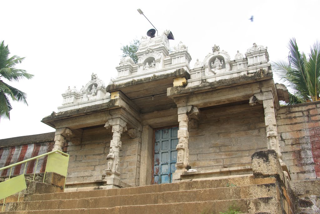 Tamilnadu Tourism: Virabadhreswarar Temple, Thirparappu, Kanyakumari
