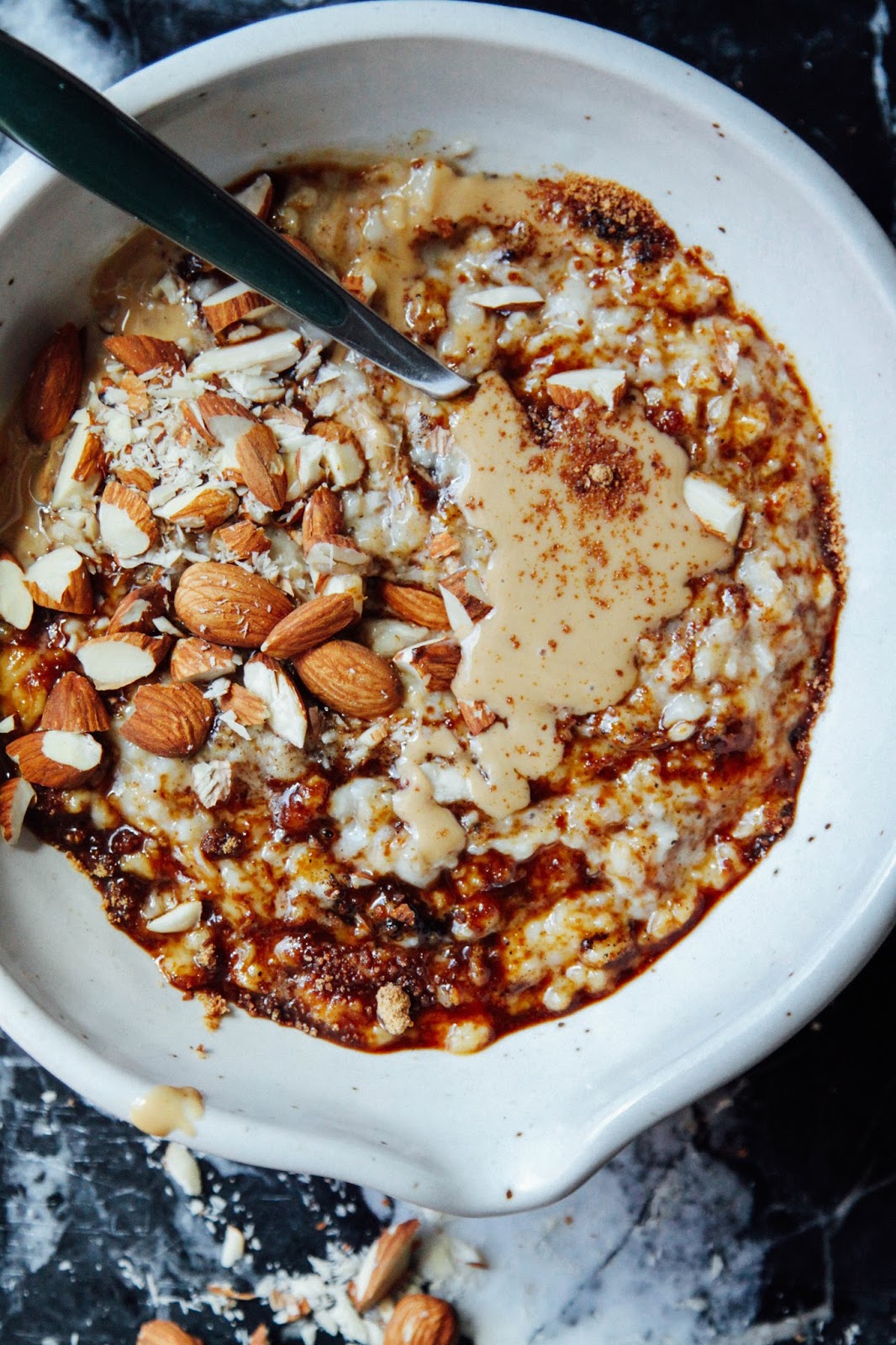 GOOD OATS with ALMONDS, COCONUT SUGAR + VANILLA | This Rawsome Vegan ...