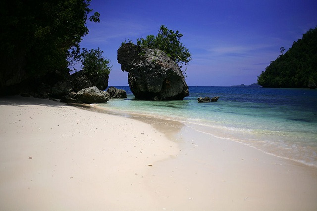 Guimaras Island, Phillipines - The Traveller