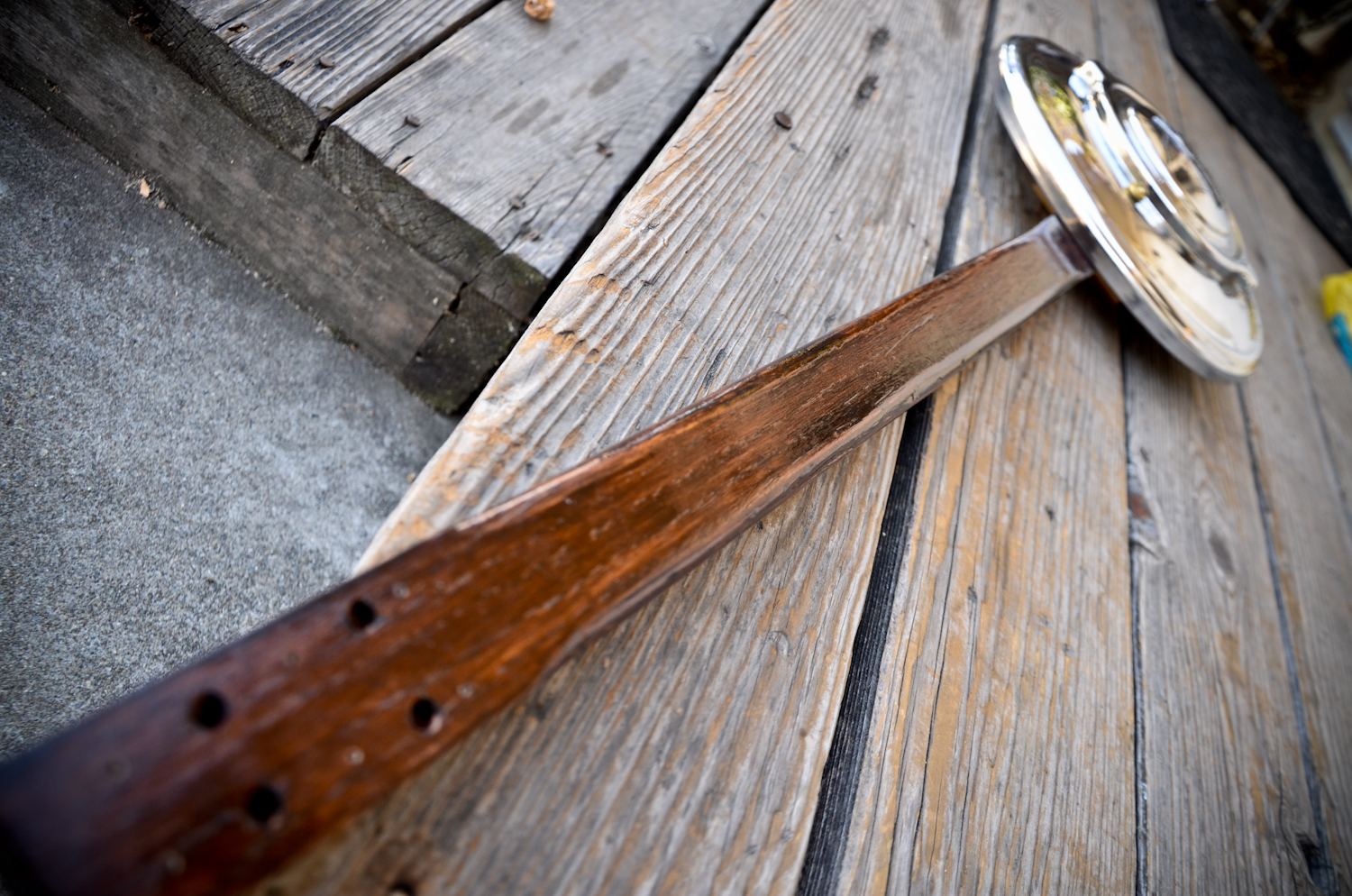 J Rubenstein Photography: 4 string hubcap slide guitar