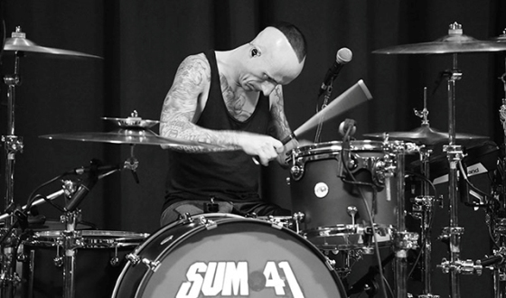 *DRUM - сумбур*: Frank Zummo стал новым барабанщиком Sum 41