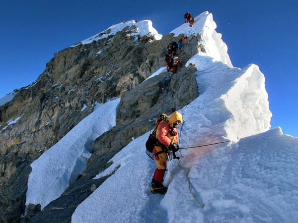 Gunung Everest, Magnet Para Pendaki Kelas Dunia
