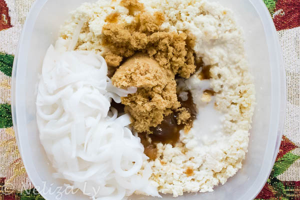 Instant Pot Ilonggo Alupi or Cassava Suman