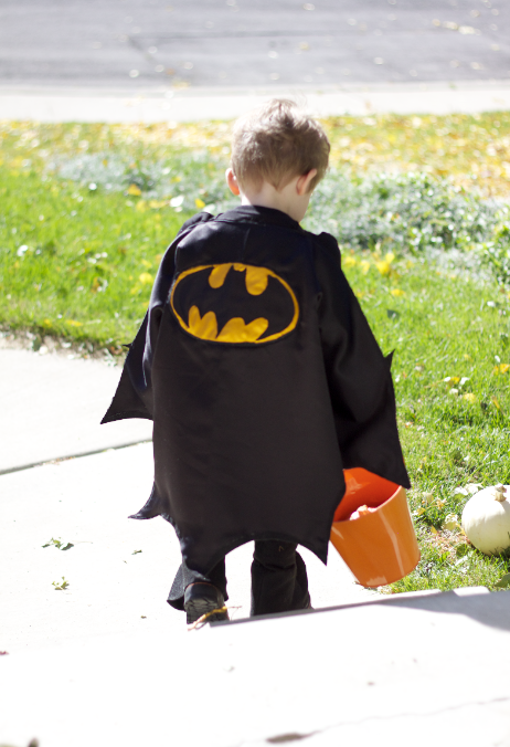 do it yourself divas: DIY: Batman Cape