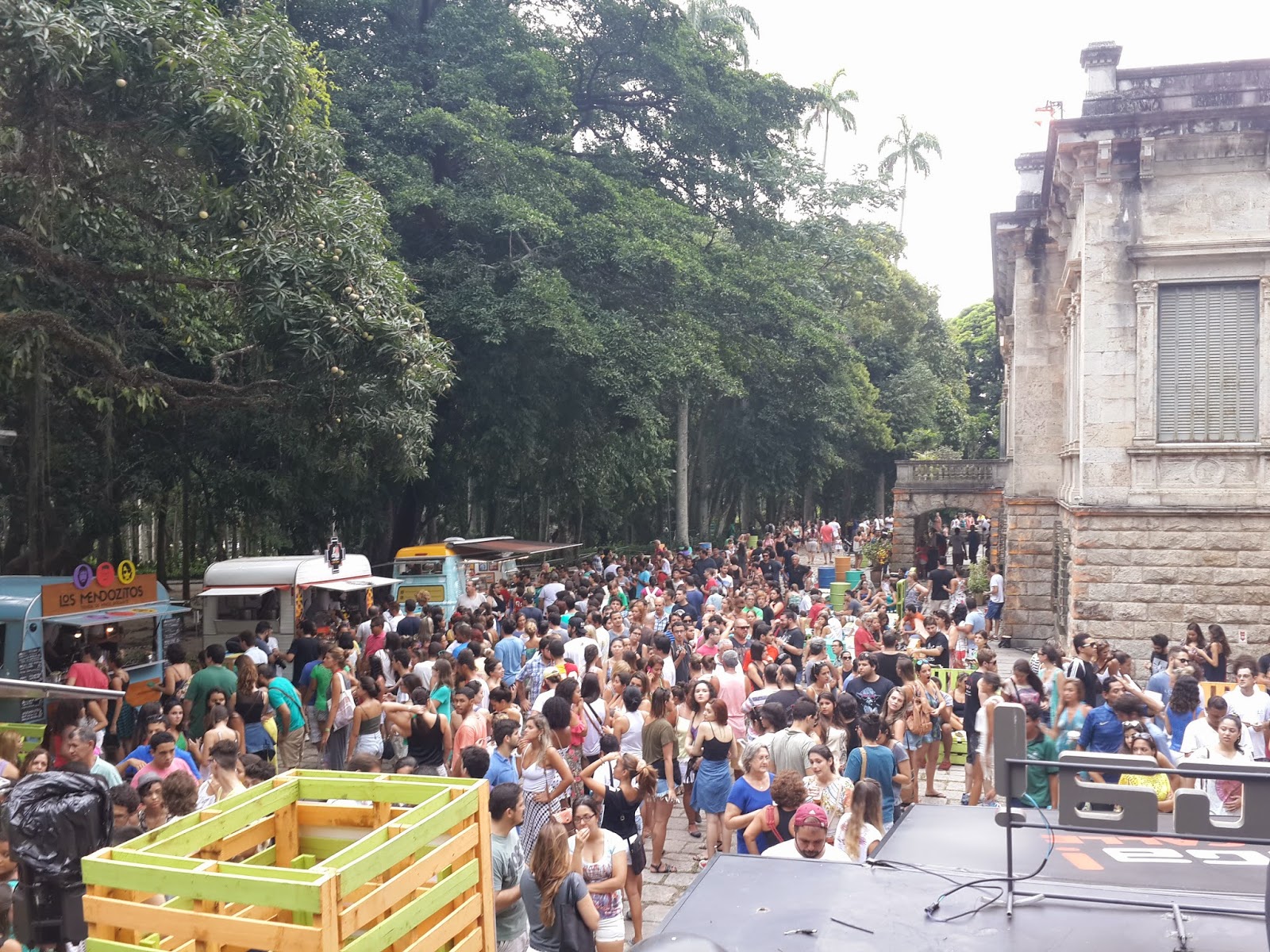 Food Trucks no Parque Lage - Entenda essa Nova Tendência e Acompanhe os ...