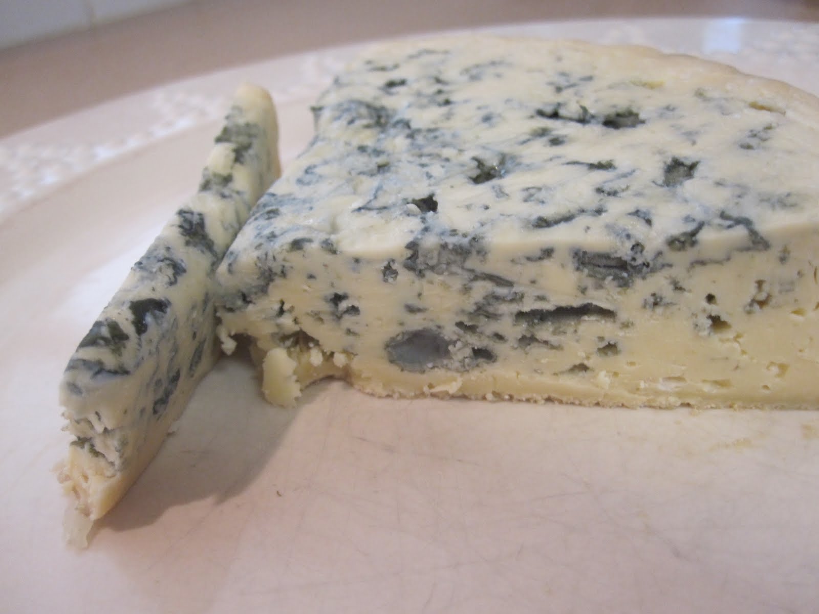 Cannundrums: Cheese: Bleu d'Auvergne
