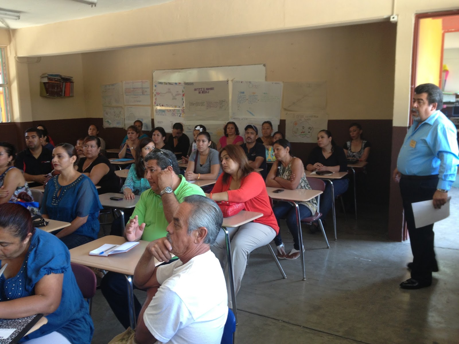 Reunión De Padres De La Escuela