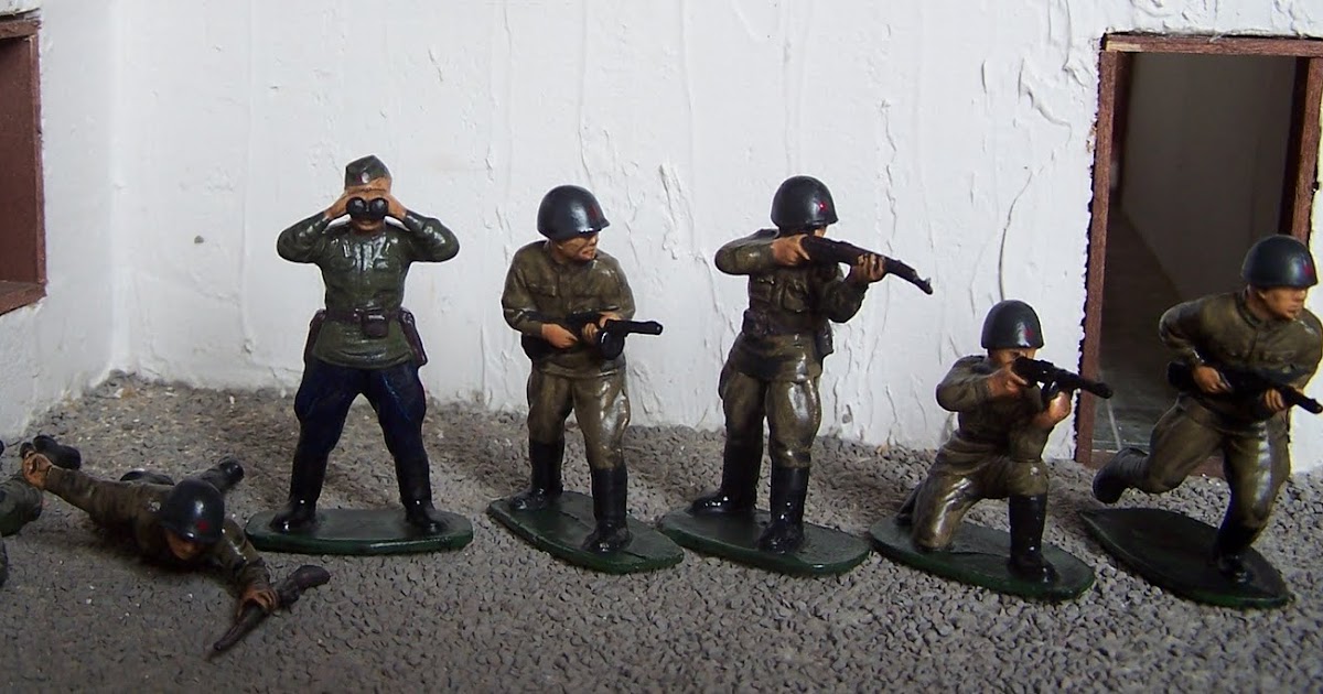 WWII Plastic Toy Soldiers: Introducing the Soviet Infantry