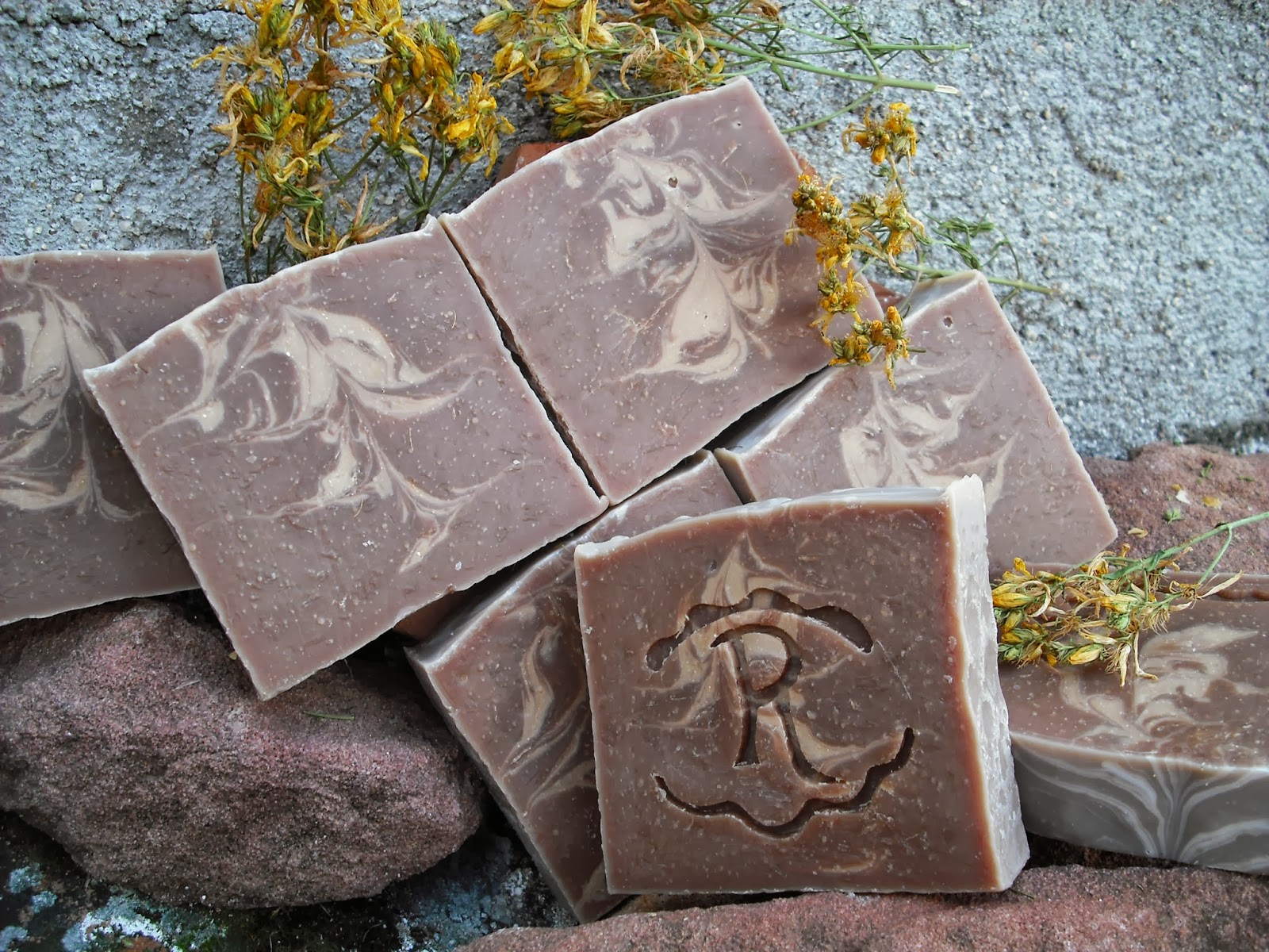 La troje de Ana: JABÓN DE HIPÉRICO