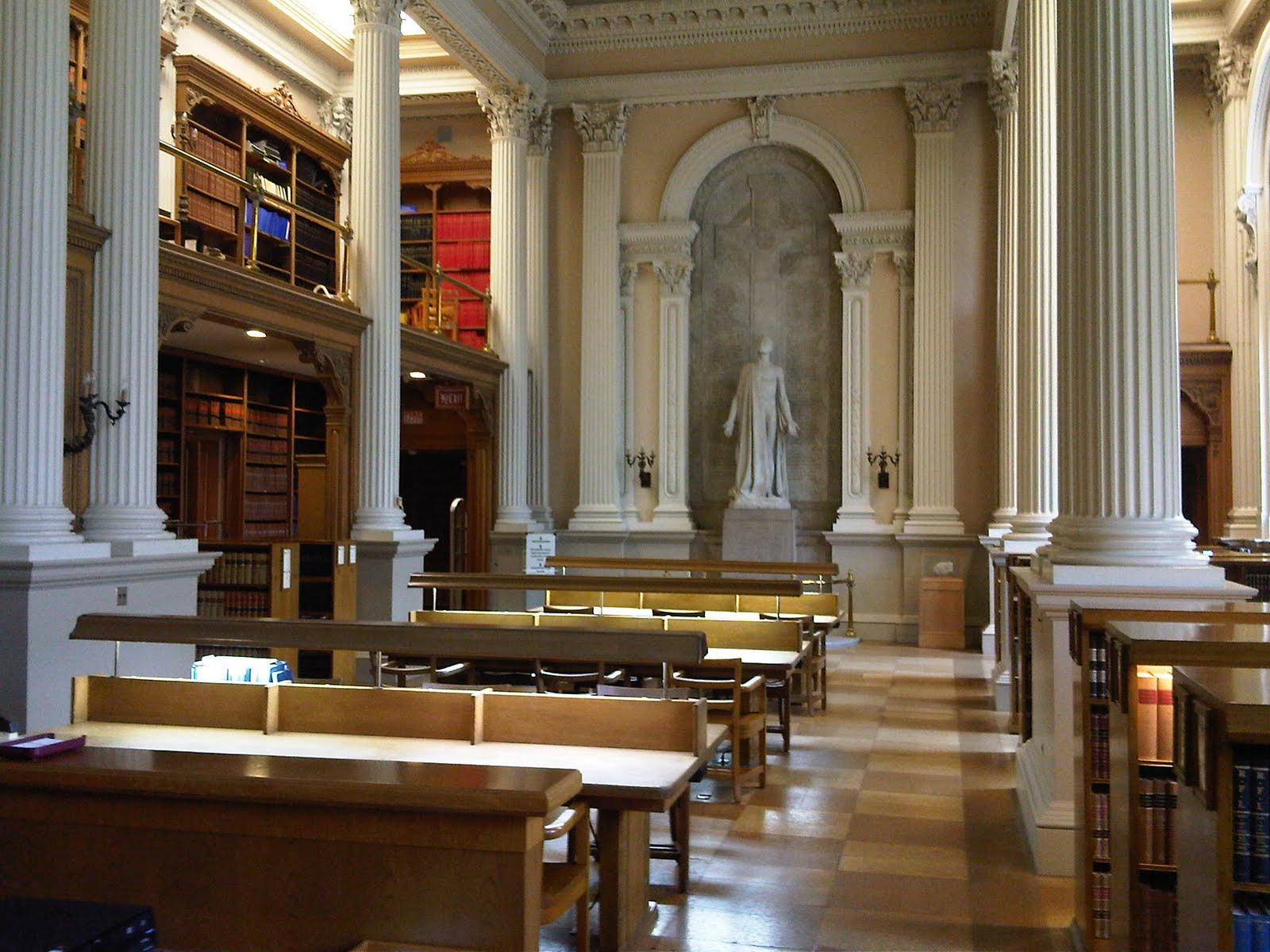Morton's Musings: Great Library at Osgoode Hall, Toronto